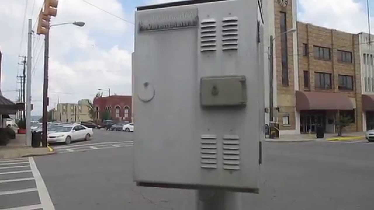 Mechanical Traffic Signal Controller - YouTube