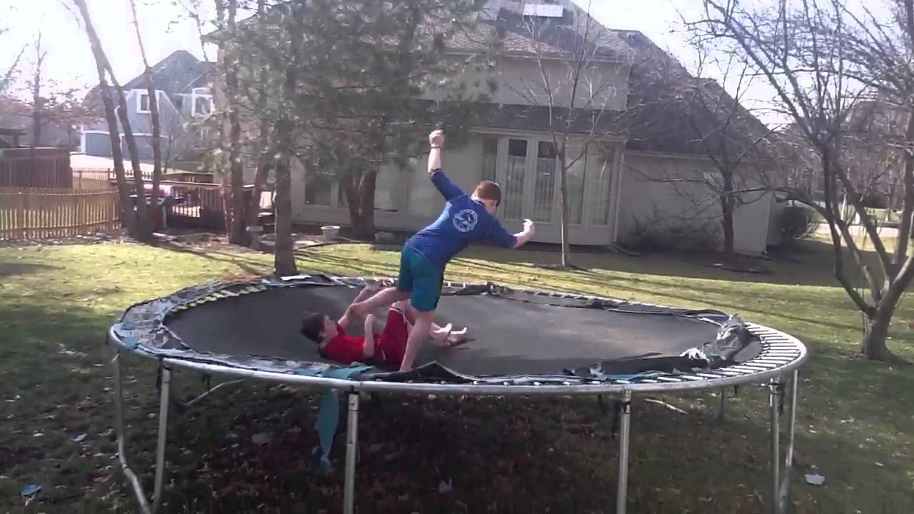 Best head scissor ever!!!!! - YouTube