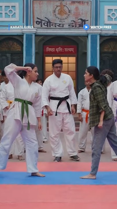 Karate Girls Ke Beech Huyi Ladayi! ft. Ashlesha Thakur, Celesti Bairagey | #amazonmxplayer - YouTube