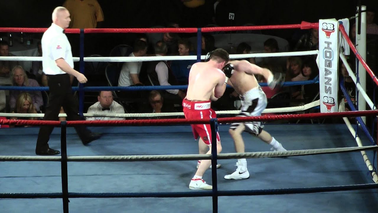Fergus Taylor v Lee Connelly - YouTube