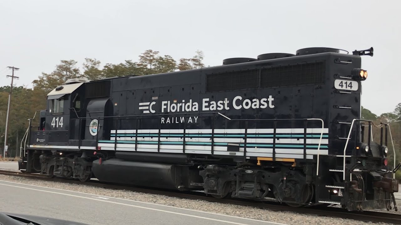 FEC EMD GP40-2 414 at Bowden Yard - YouTube
