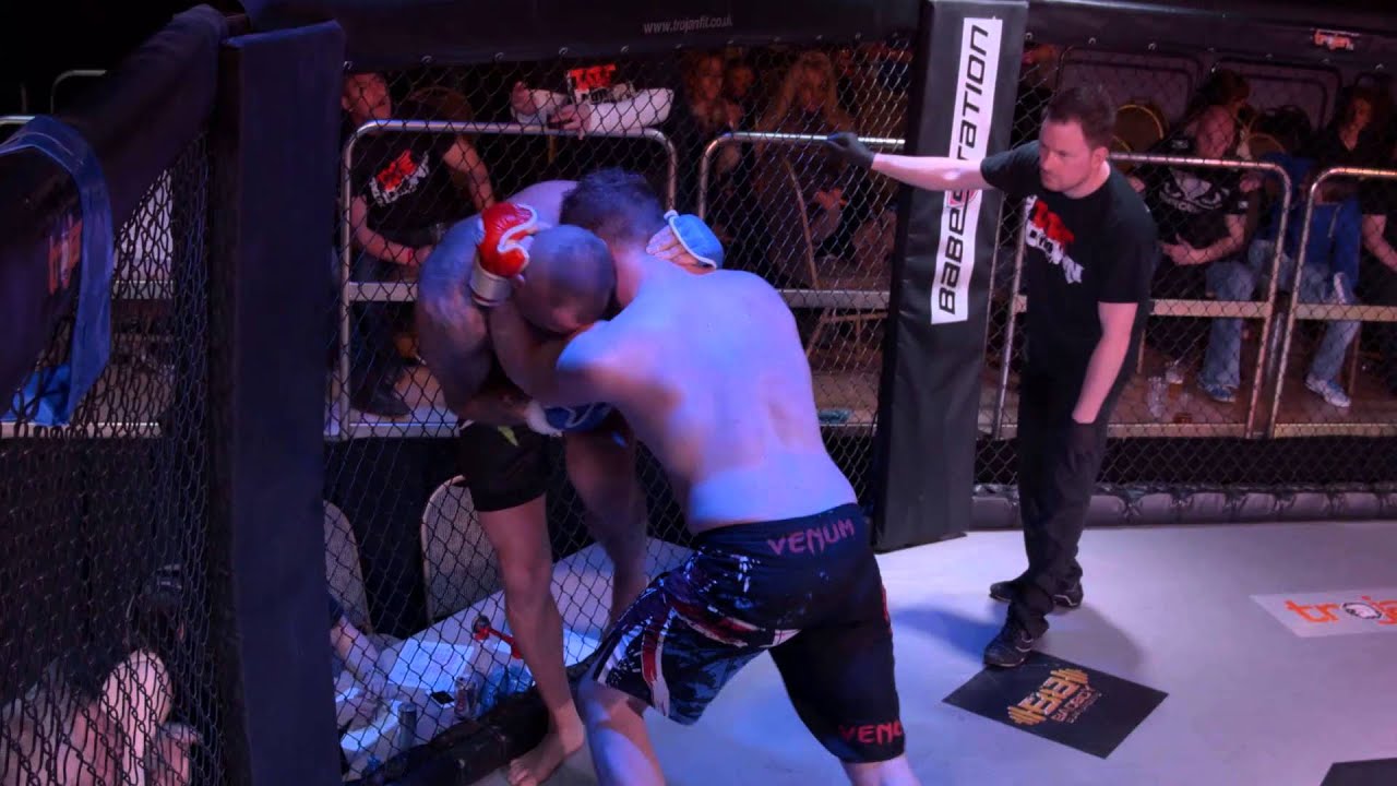 ROMEK SIM vs CHRIS KENNELL - YouTube