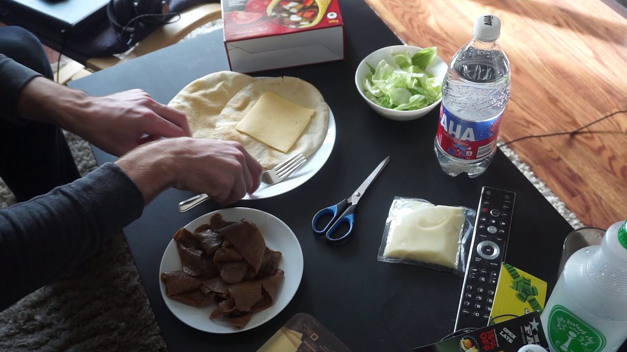 Frozen Foods Review: Bonté Donair - YouTube