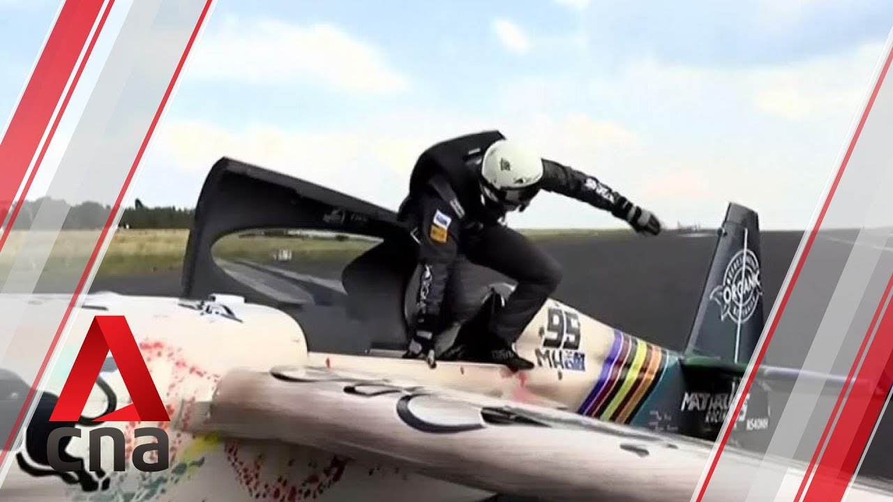 Australia's Matt Hall wins Red Bull Air Race World Championship in ...