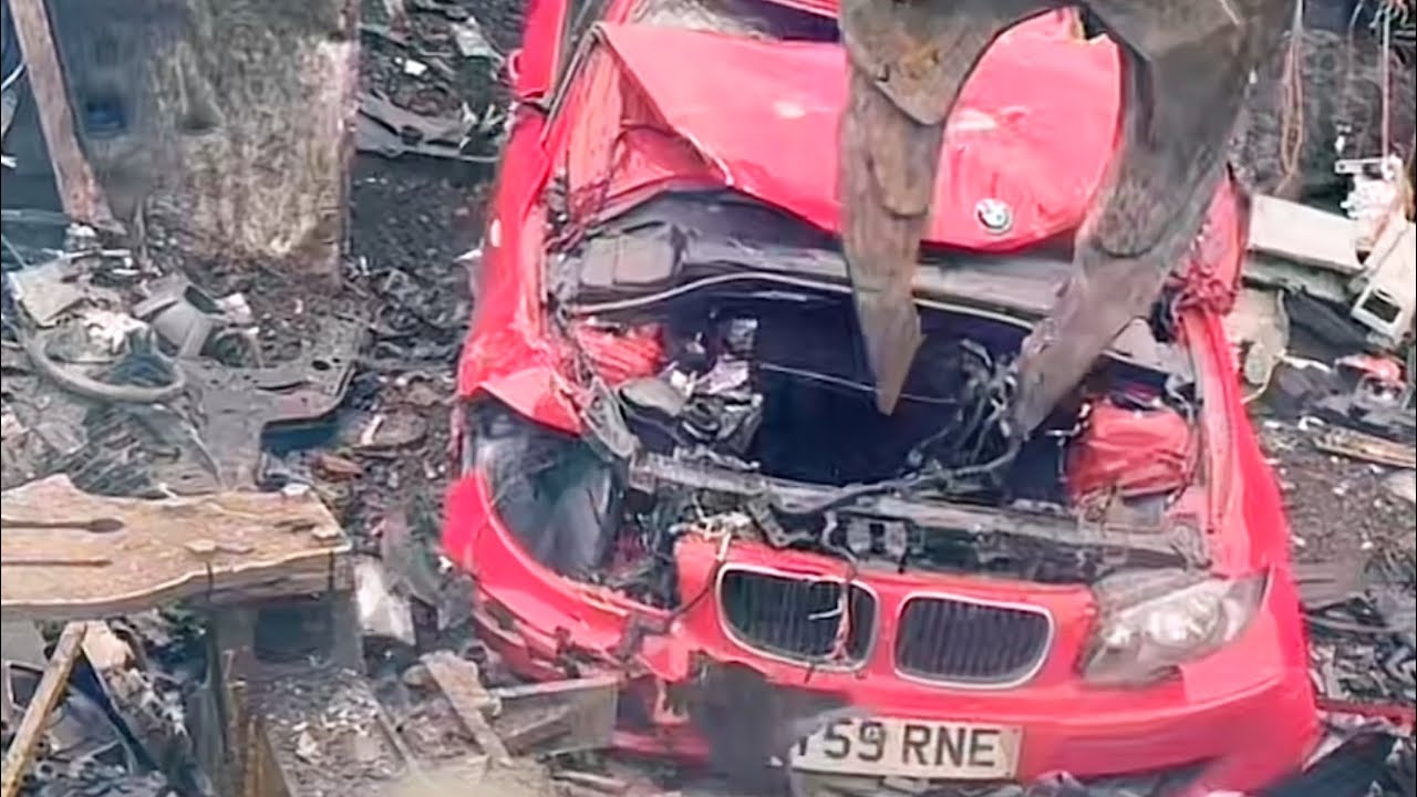 💥VRS Dismantling BMW car process. Incredible Large Scale Scrap Car ...