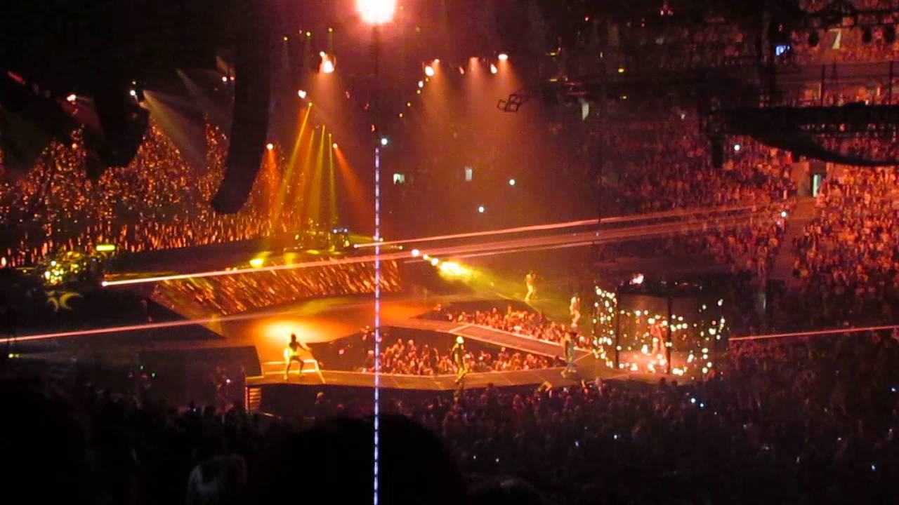 I'll Show You - Justin Bieber - The Purpose Tour - Live In Toronto ...