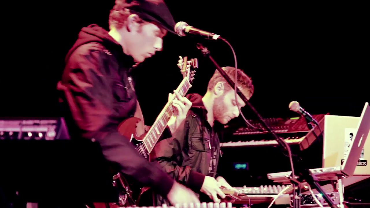 Inspired Flight live at The Roxy - It's The Chemicals - YouTube