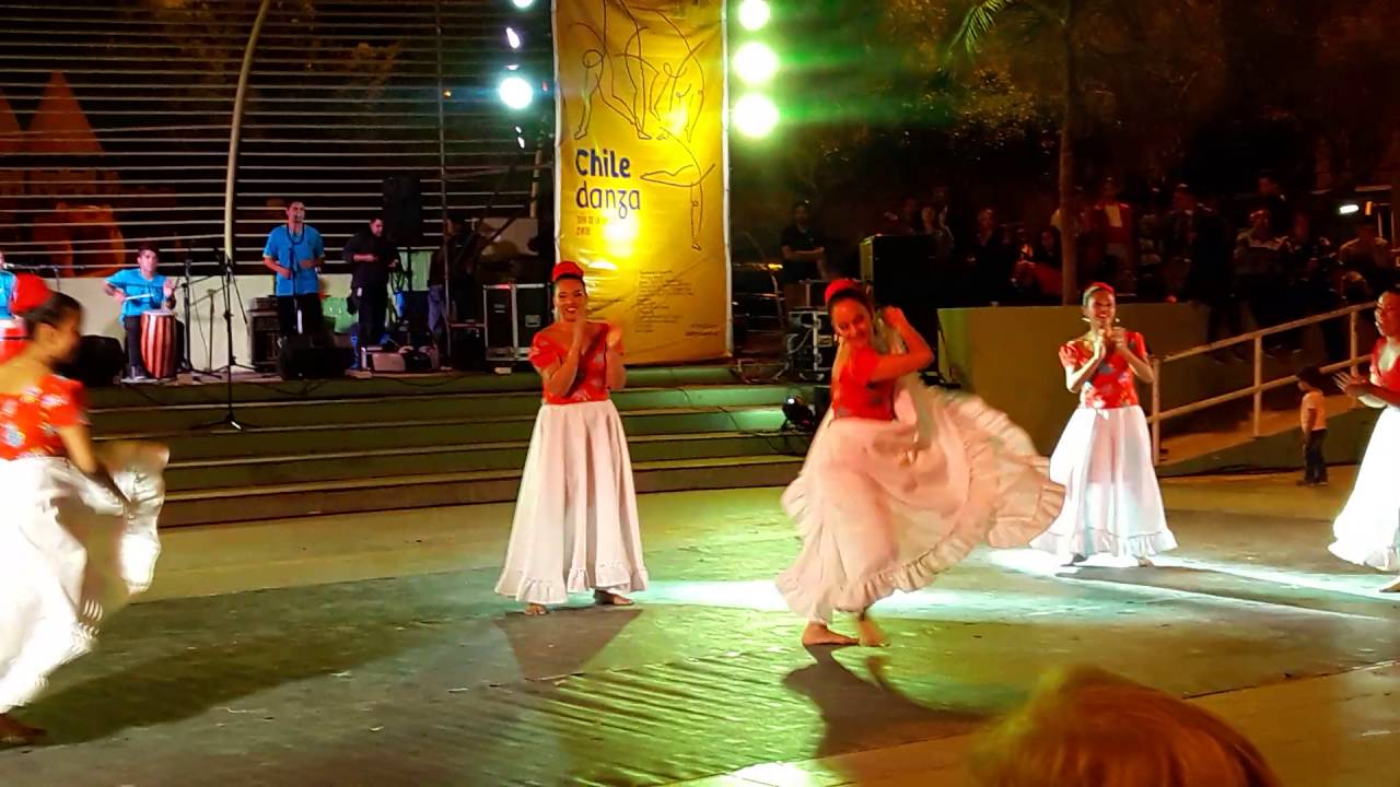 Ronda de tumbe afro raices... - YouTube