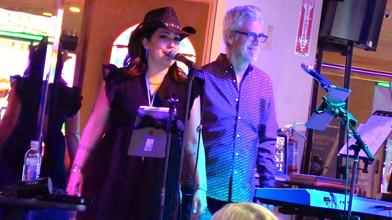 Stephanie Calvert & Chris Marion - Magic Man - YouTube