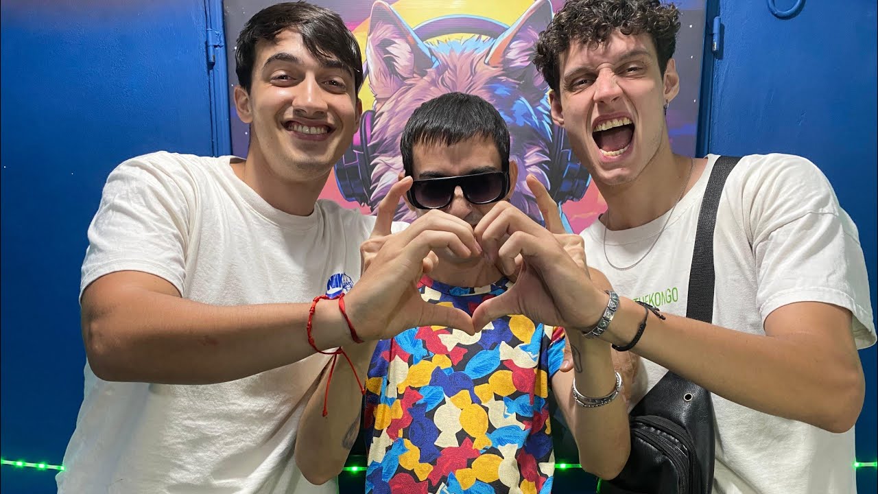 El Show de Calu/ con lilghost.ar y pistacho99 😎 - YouTube