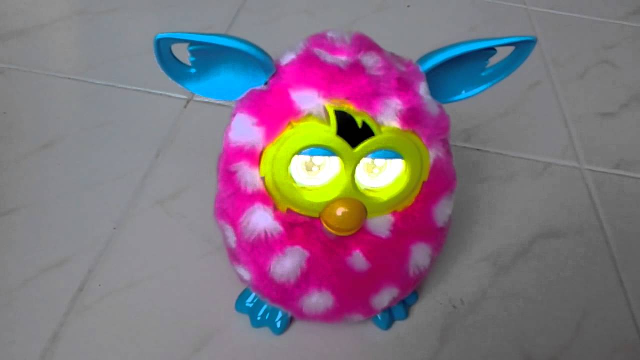 Furby boom Colombia - YouTube