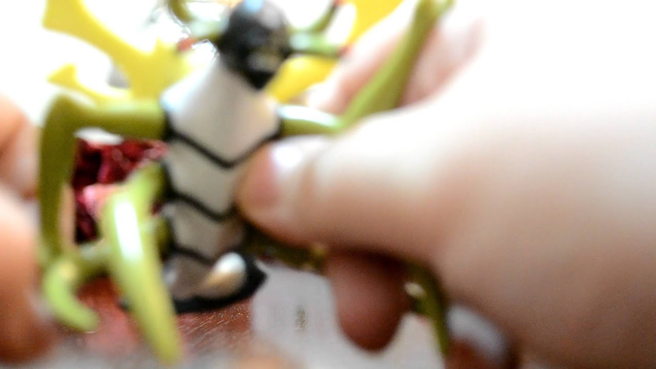 ben 10 stinkfly toy review - YouTube