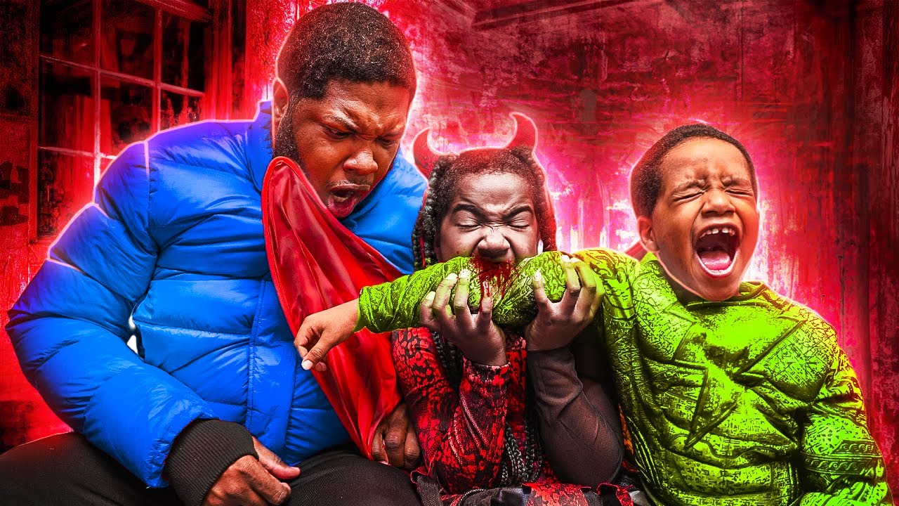 Little Vampire Sister BITES |TURNS EVIL, DAD TEACHES HER A LESSON S2 EP ...