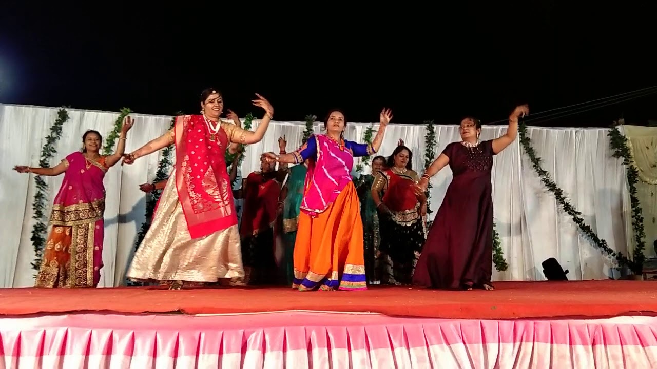Ghumar Ghumar Dance By Lovely Ladies - YouTube