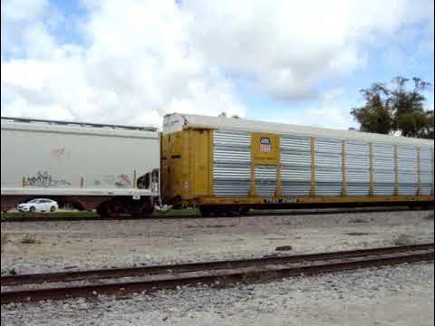 CP-247 thru Pewaukee, WI on 9-26-22 3x0 w/UP-6076, KCS-4407, CP-9655 About 8900' - YouTube