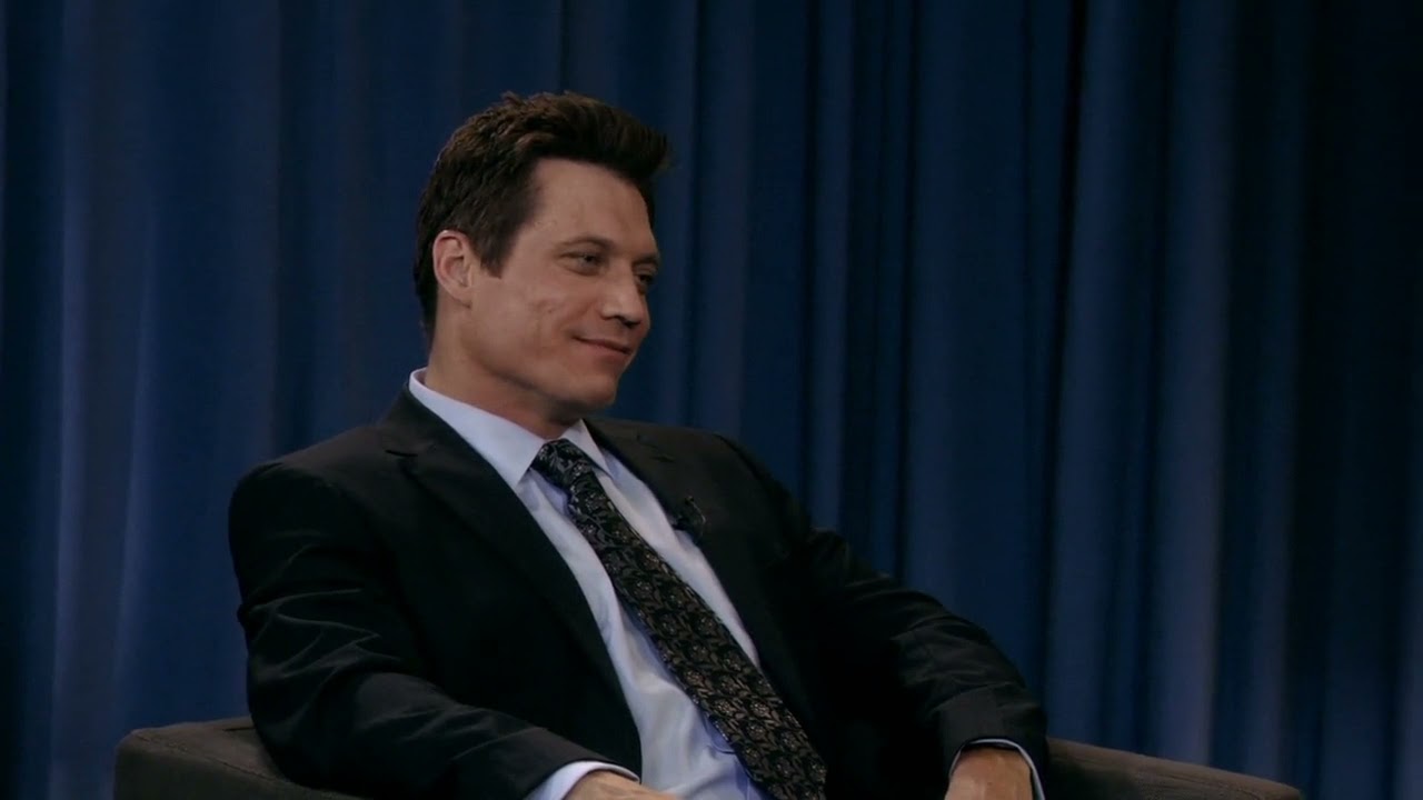 El declive de Patrick Leary (Lights out) Capitulo 1 - YouTube