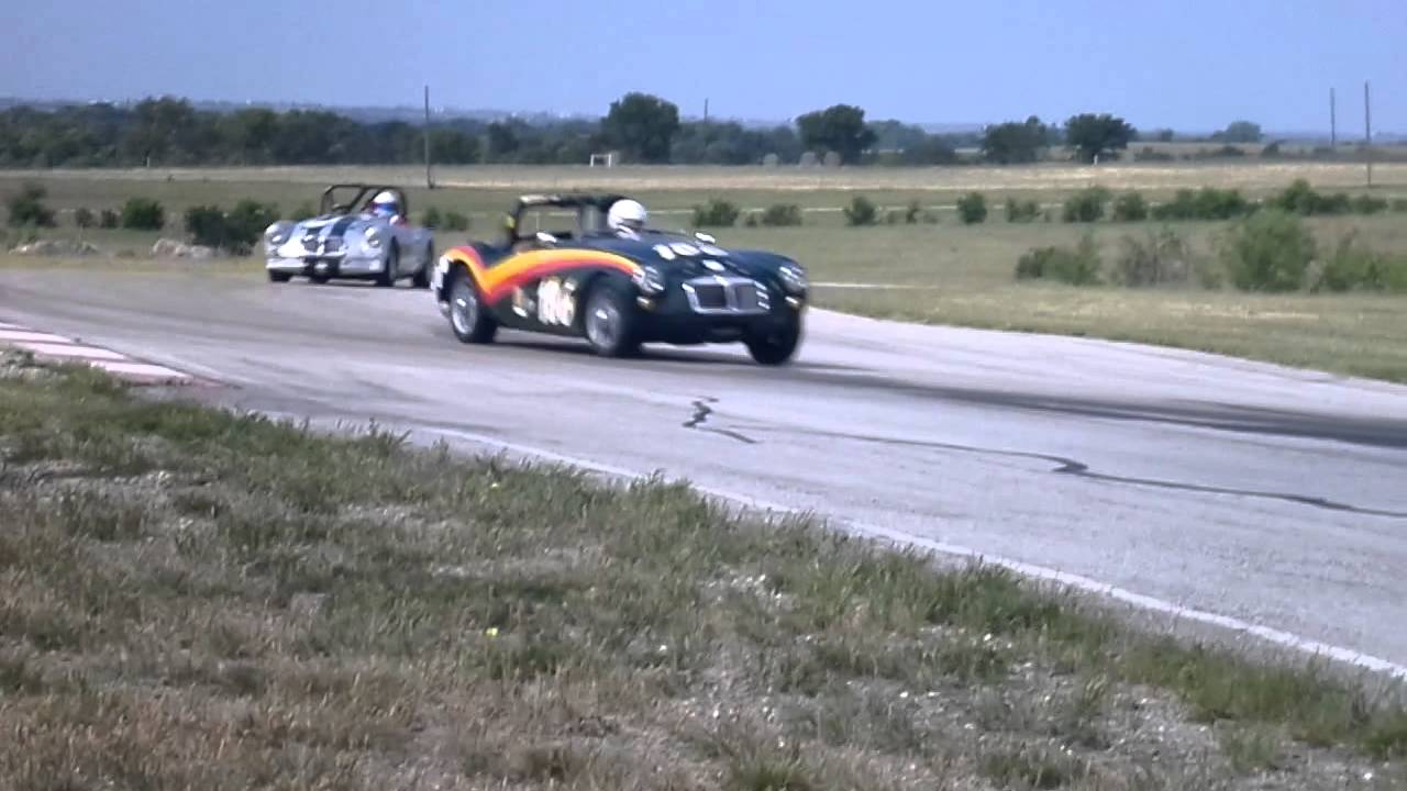 Watching The Corner Turn at Eagles Canyon Raceway in Decatur . - YouTube