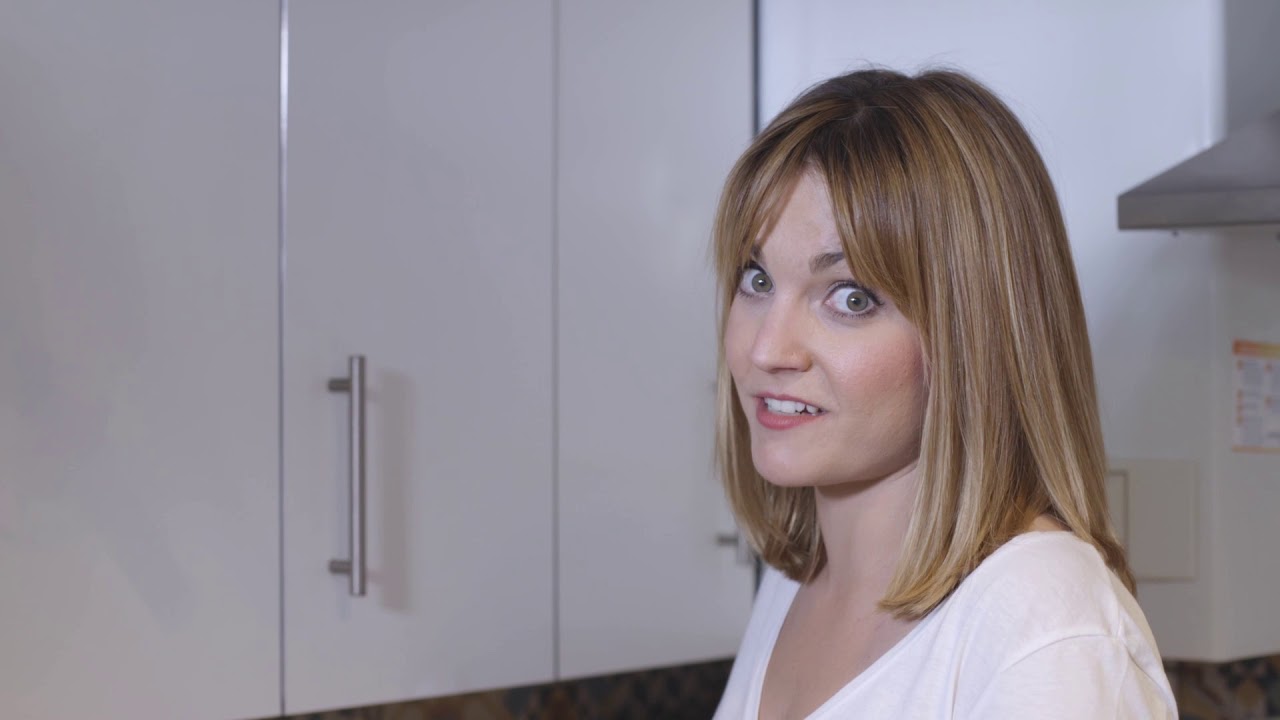 La revolución del planchado. Centro de planchado compacto Auto Evolution Sensor CVG9612 - YouTube