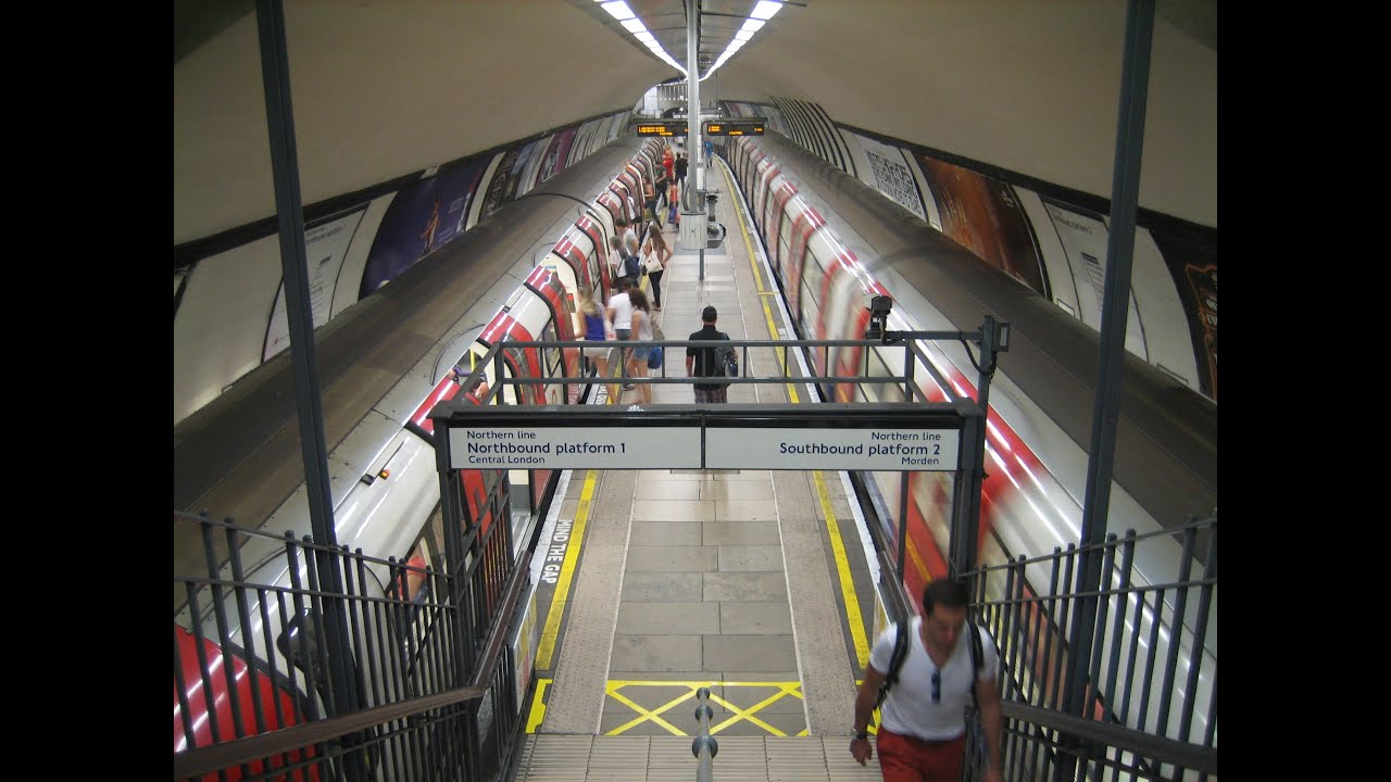 London Underground Northern Line Stockwell To Clapham South 2014 - YouTube