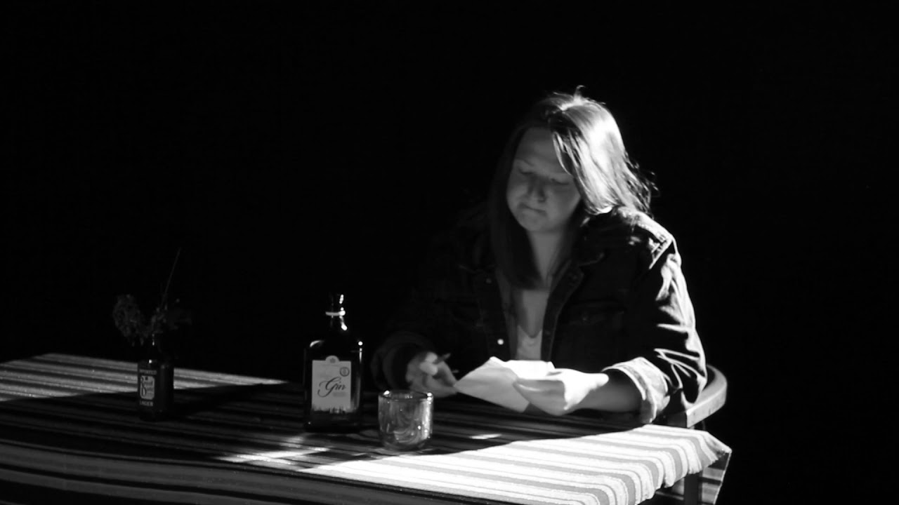 FILM NOIR : HIT WOMAN - YouTube