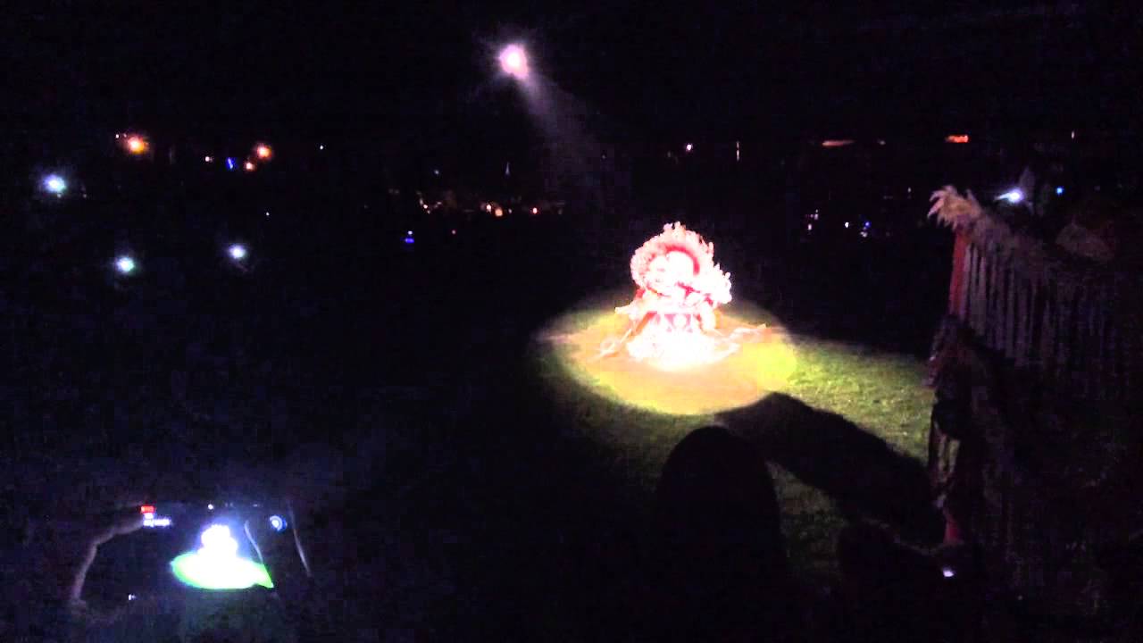 Men's fancy spot light @ Kamloops pow wow 2015 - YouTube