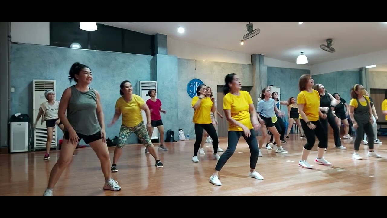 my Wednesday dance workout. 😁 - YouTube