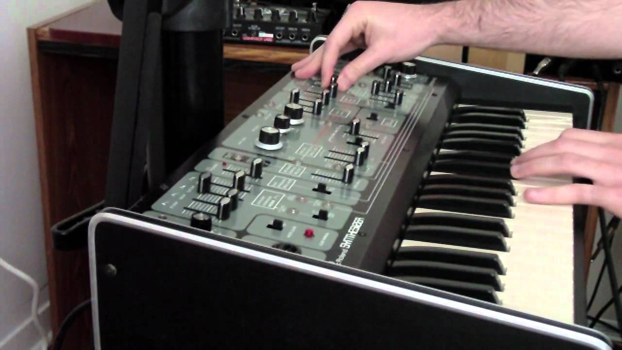 Roland Model 101 + VM Superdelay = Old meets New - YouTube