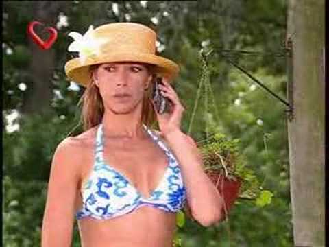 Rebelde Way, Sonia en bikini