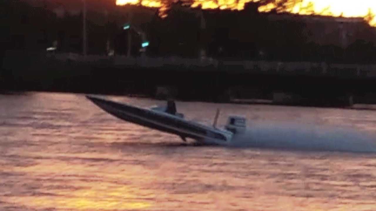 J-craft boat 17' regatta - 1988 - YouTube