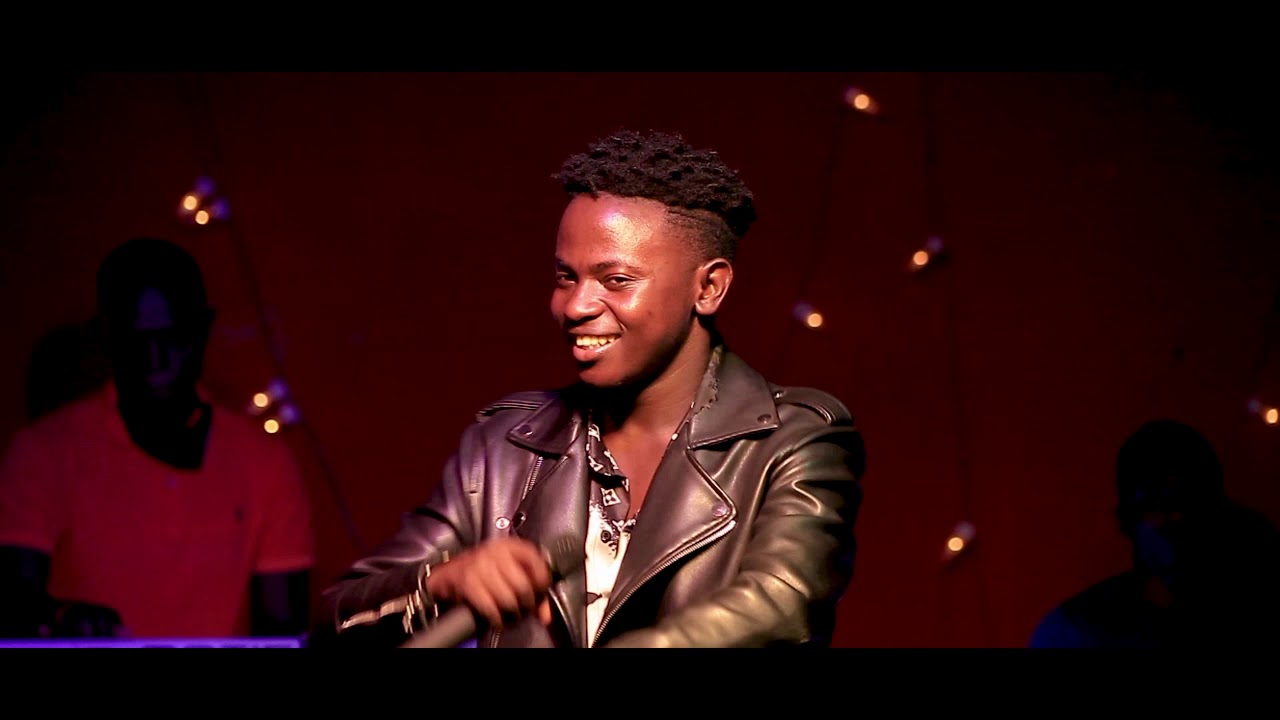 Mateeka Eli bulamu liveband performance - YouTube