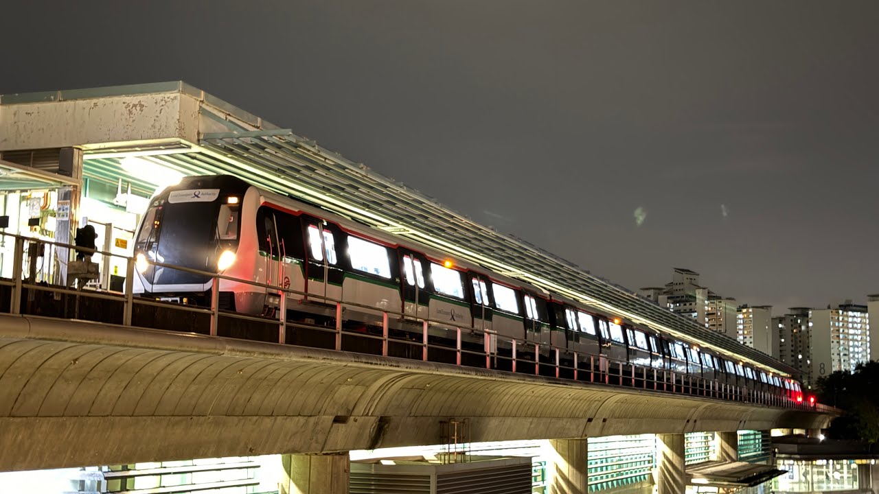 R151, C151B & C151 Train spotting at EW21 Buona Vista - YouTube