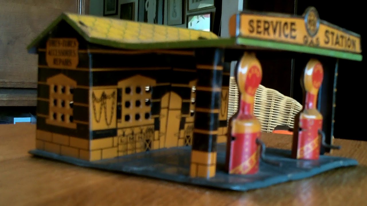 L1078- Antique Marx Tin Service Station For O scale Train Layout - YouTube