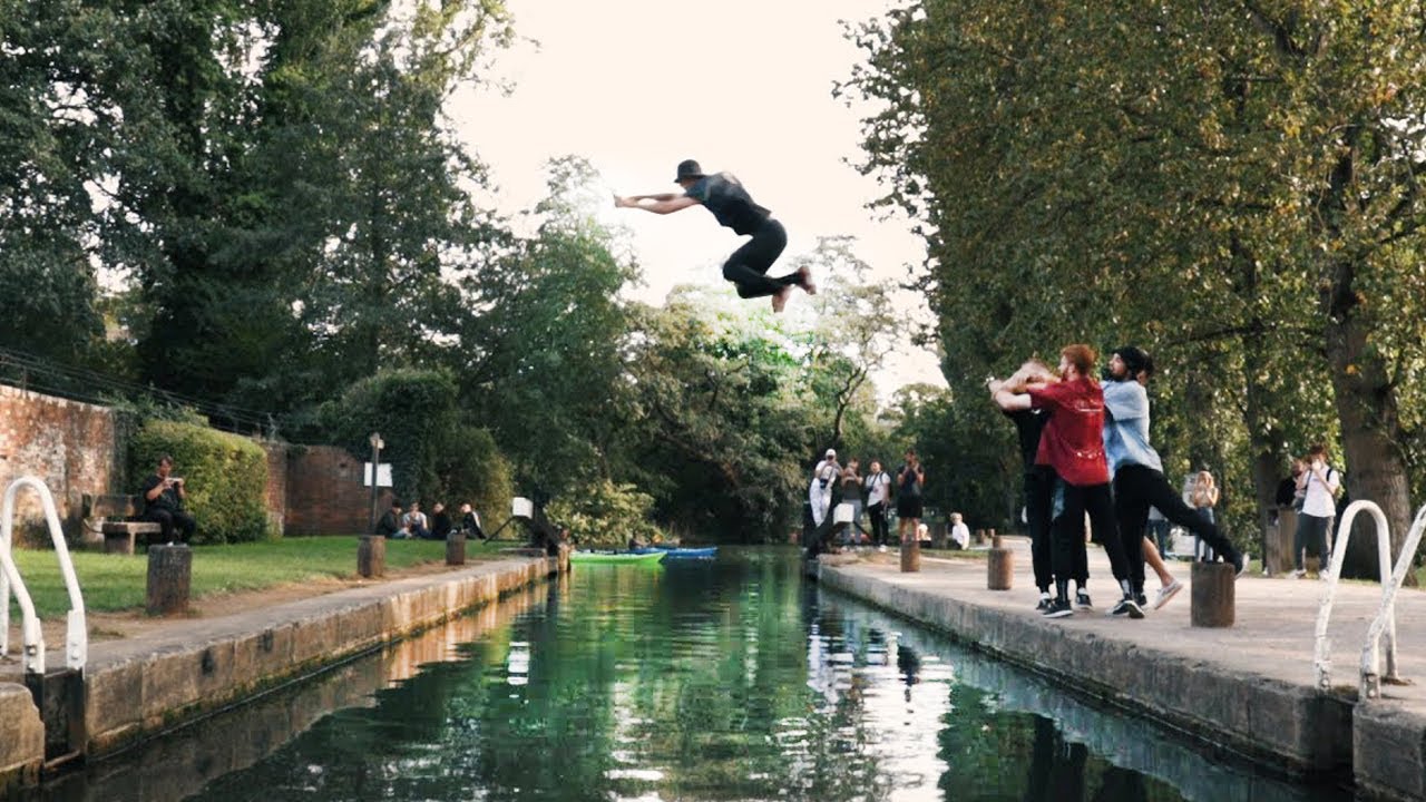 Human Catapult Gap - Teamwork Challenge 🇬🇧 - YouTube