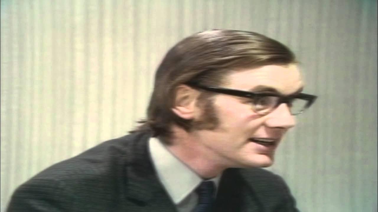 Monty Python - Argument - YouTube