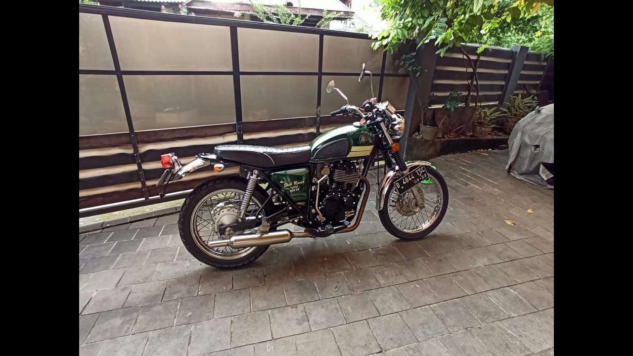 Ngantor dengan MOGE? Yuks, jalan dengan SOIB RACER 400, moge ringan ...