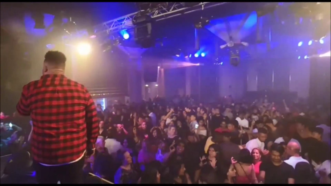 Passion Live @ Borgoe Meets Parbo party - YouTube