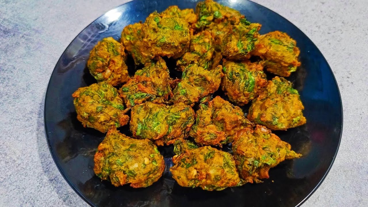 पालक के कुरकुरे और टेस्टी पकोड़े | Palak ke Pakode | Spinach Fritters ...