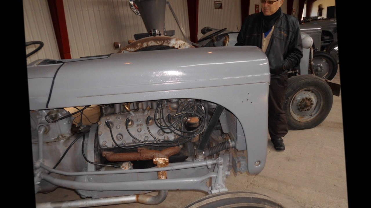 Verdens største samling af Ferguson traktorer og redskaber - YouTube