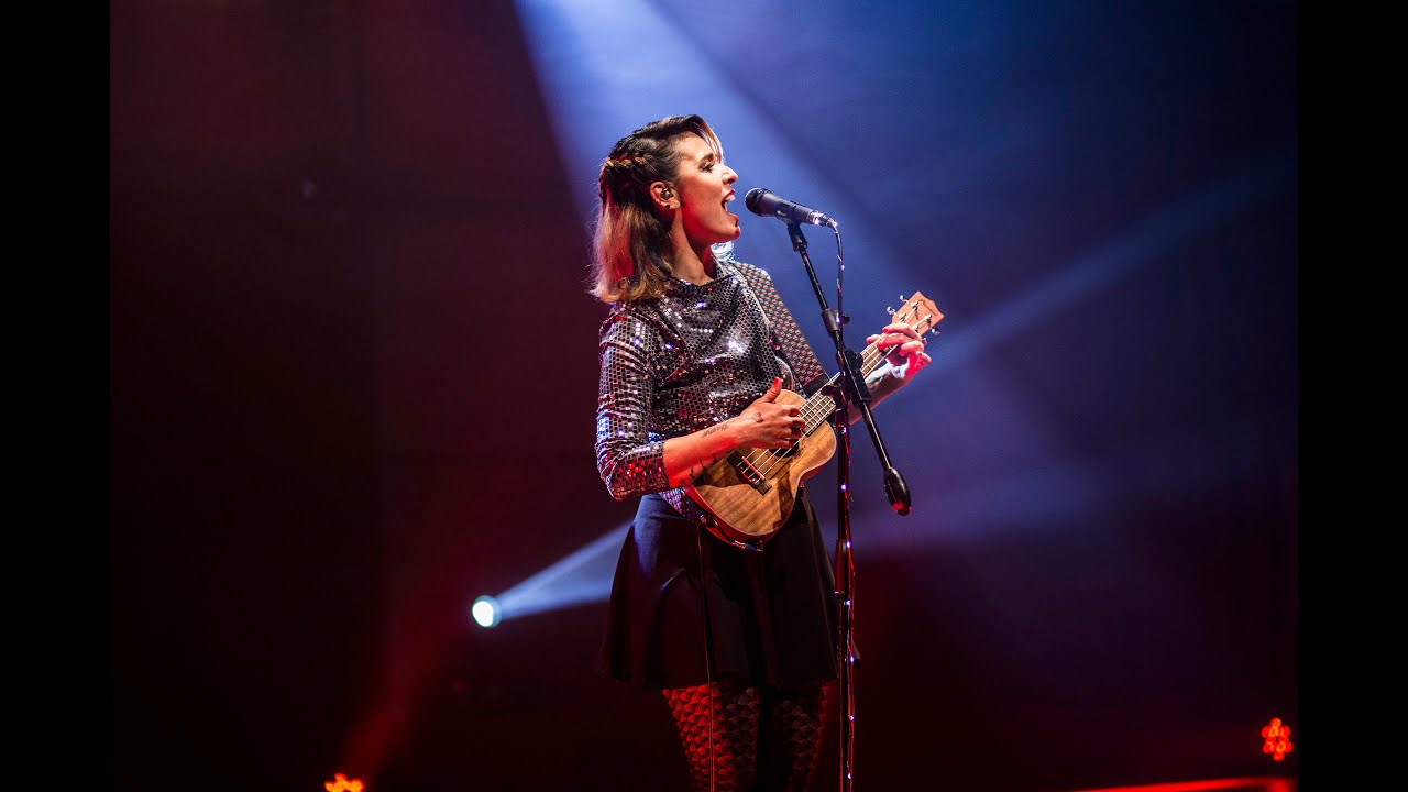 Reina Rodríguez - Floreciendo - YouTube