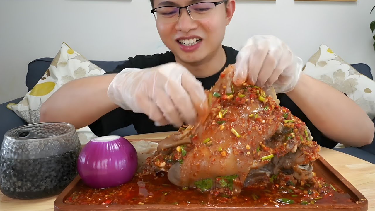 From Farm to Table: Cooking and Eating Goat Head! @Eatingclub.786 - YouTube