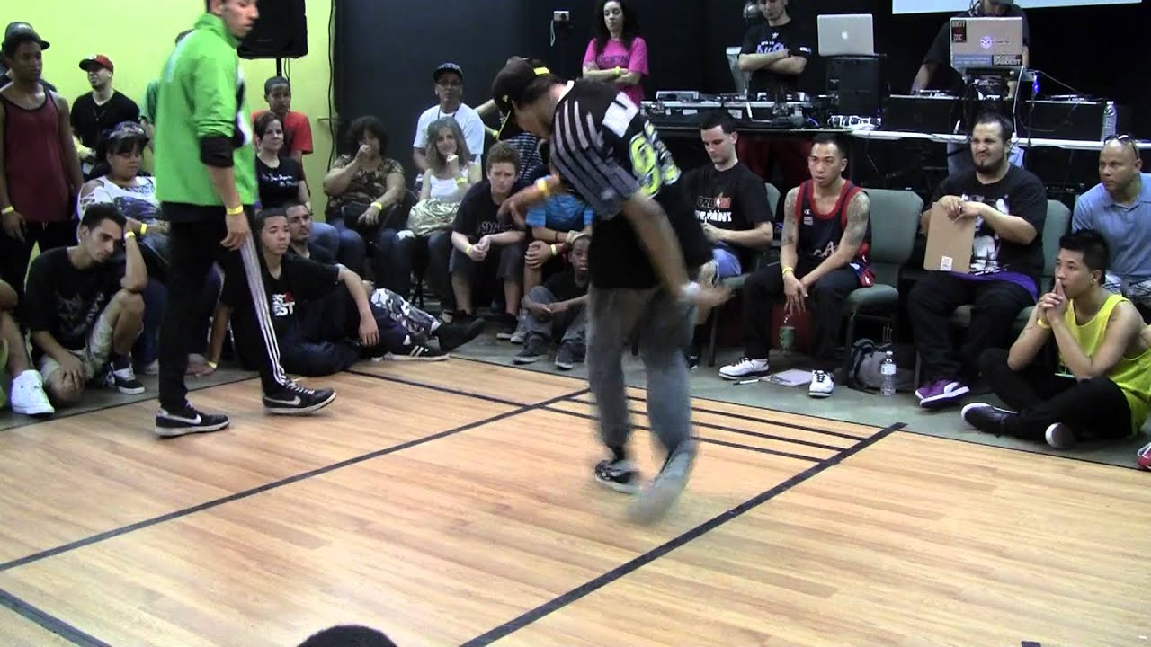Epiphany 3: Top 16 - Laces VS Ninja - YouTube