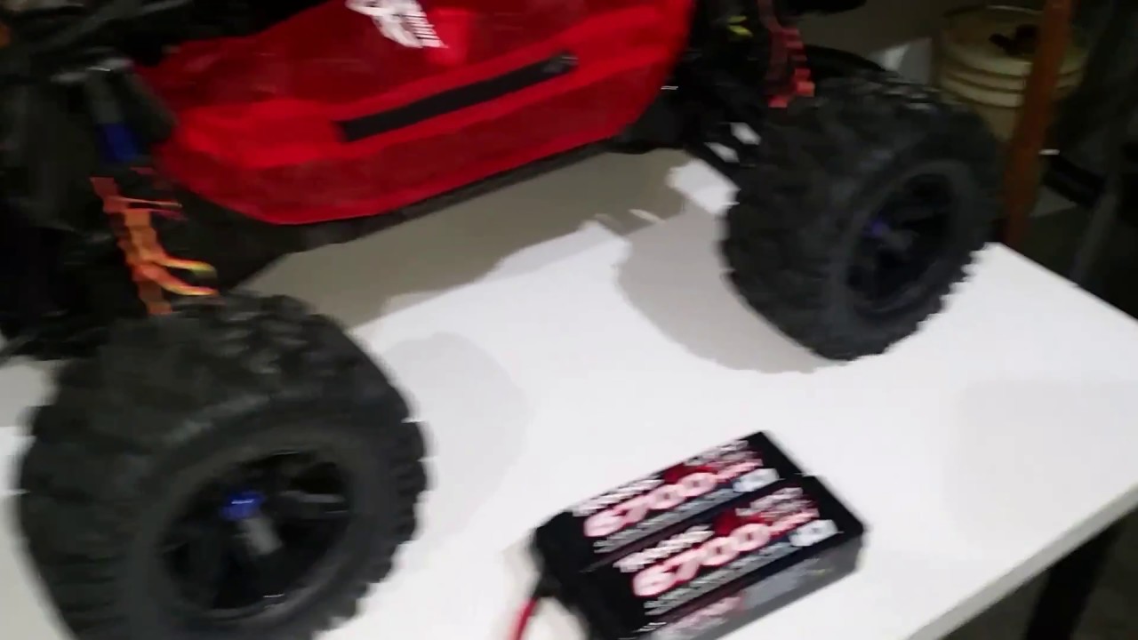 Traxxas Xmaxx 8s puffed traxxas lipo - YouTube