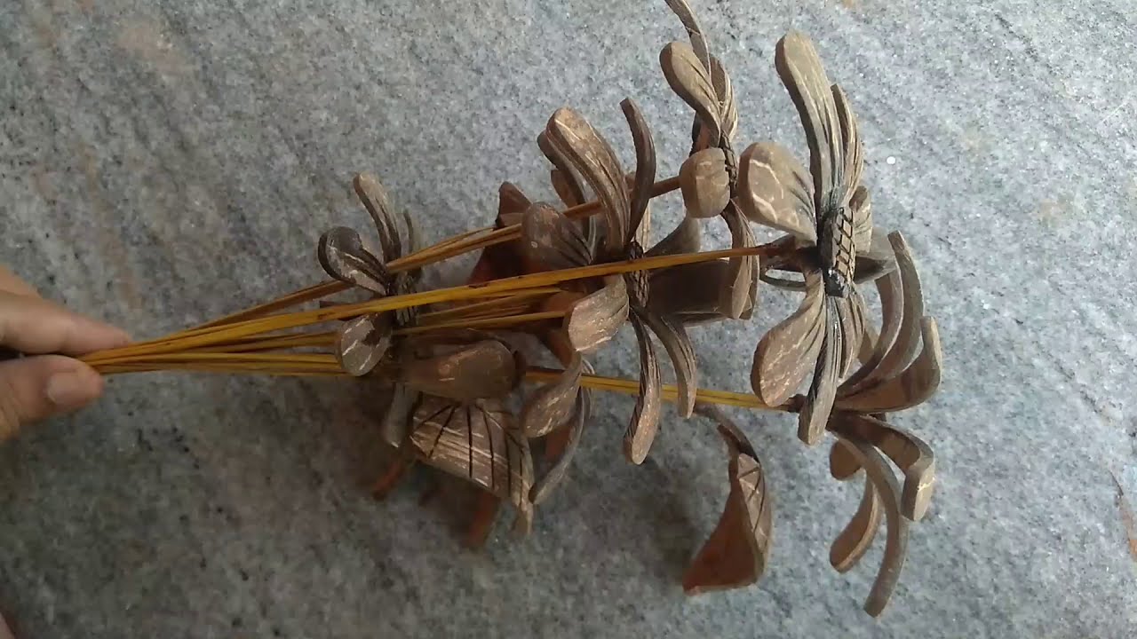 Flowering plant with coconut shell #coconutshellflowerplant - YouTube