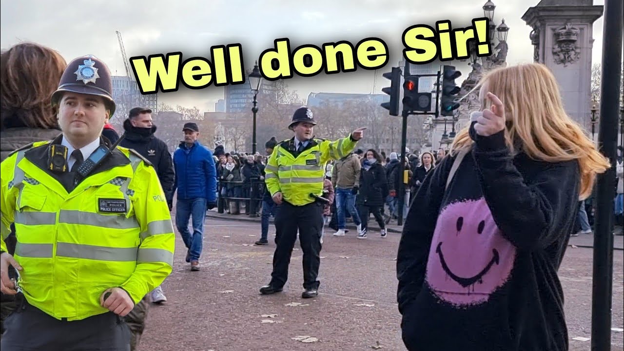 Get Back! London Police controls Crowds - YouTube