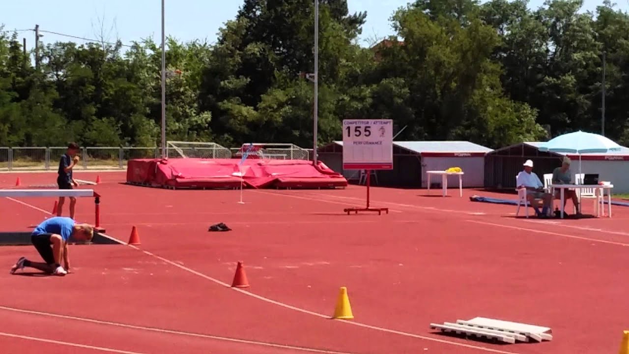 Fekete Gergő, 155 cm o - 2015. Serdülő OB - YouTube