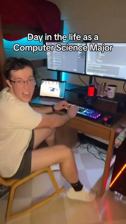 Day in the Life of a Computer Science Major - YouTube