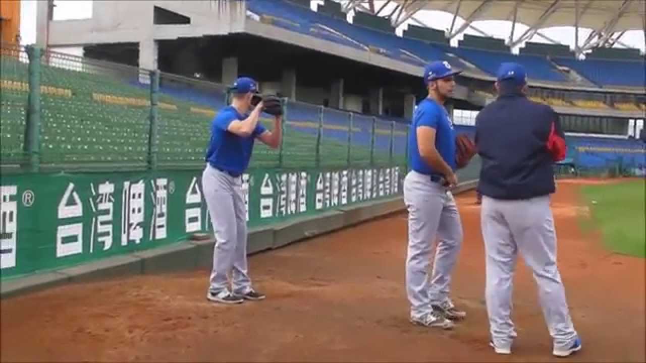 Practice of Team Europe in the Intercontinental Baseball Stadium - YouTube