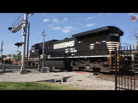 EB Baretable with NS 9384 Olathe, KS 5-10-14 9:27am - YouTube