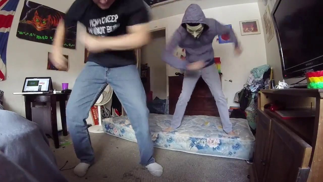 How To (Actually) Dance To Eiffel 65 - Blue (Da Ba Dee) - YouTube