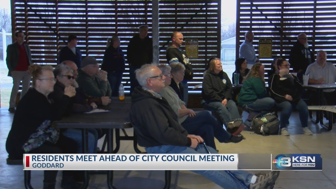 Residents seek to recall Goddard Mayor Hunter Larkin - YouTube